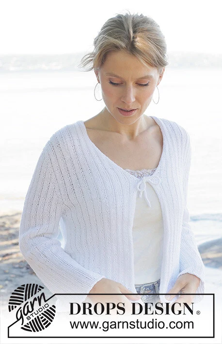 257-21 Summer's Whisper Wrap by DROPS Design - Køb billigt her